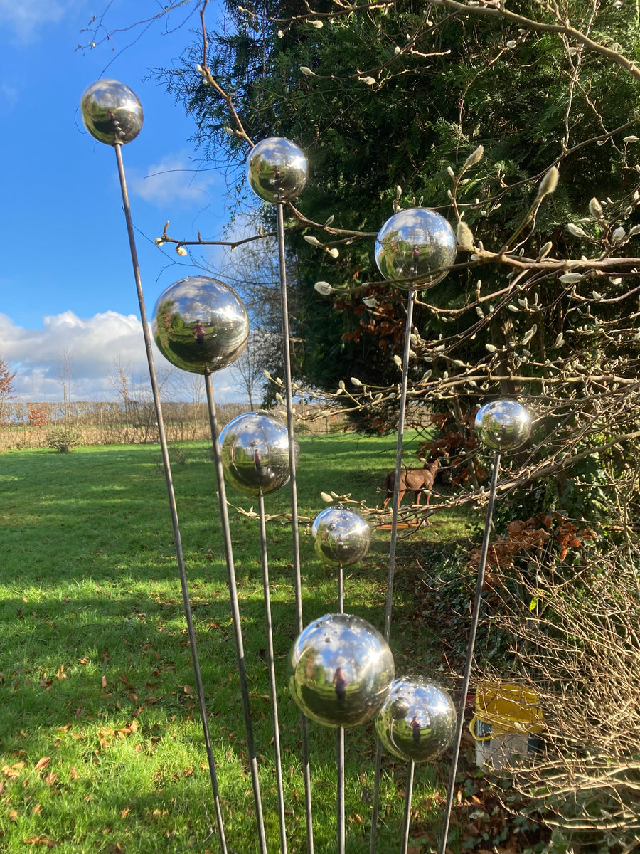 TALL METAL GARDEN MIRROR BALL SPRAY PLANT STAKE SCULPTURE ORNAMENT ...