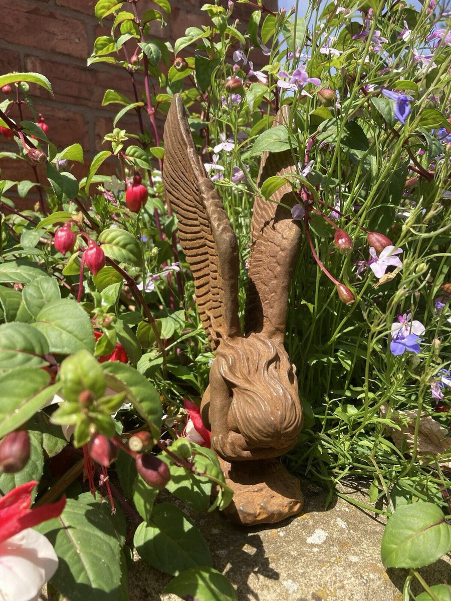 RUSTY CAST IRON SMALL ANGEL STATUE ORNAMENT – Ferney Heyes Garden Products
