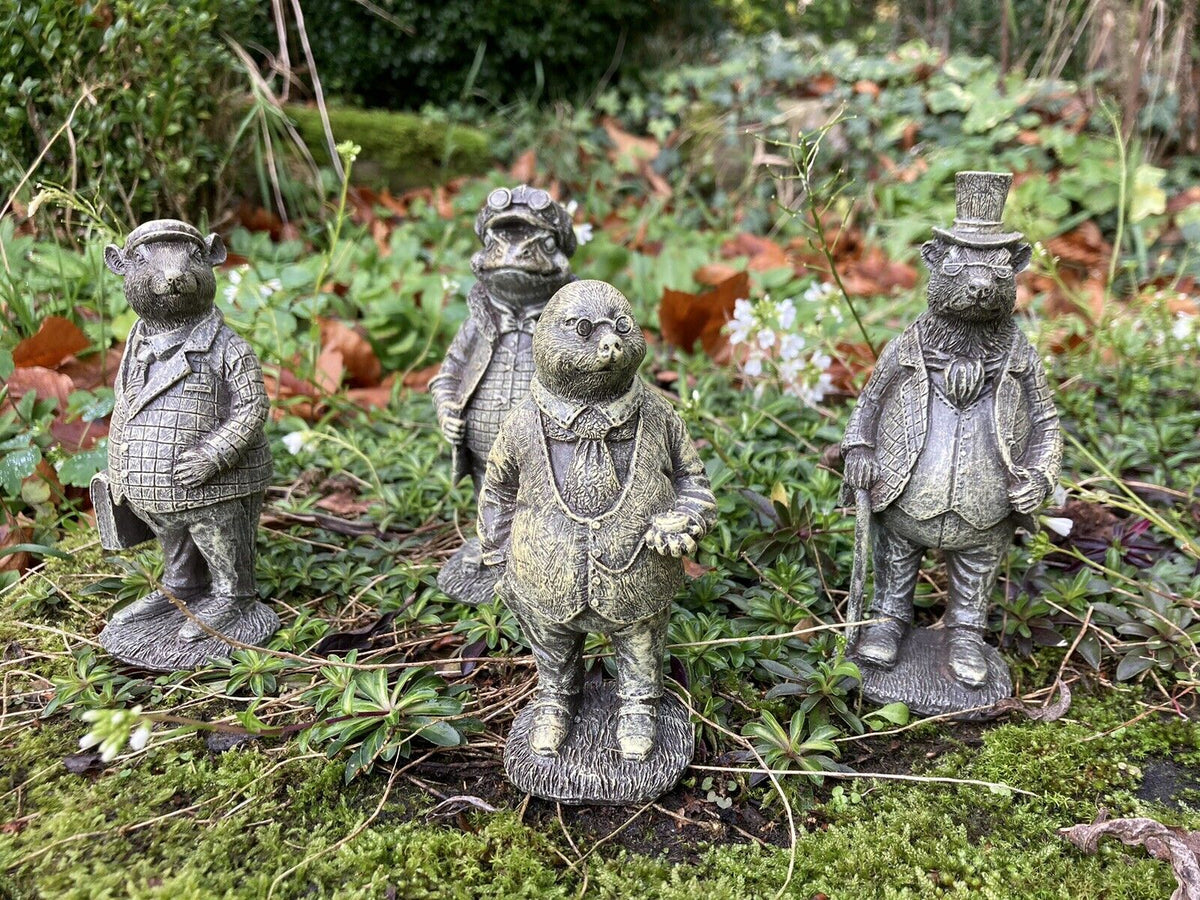 RESIN SET OF 4 MINI WIND IN THE WILLOWS GARDEN FIGURES ORNAMENTS ...