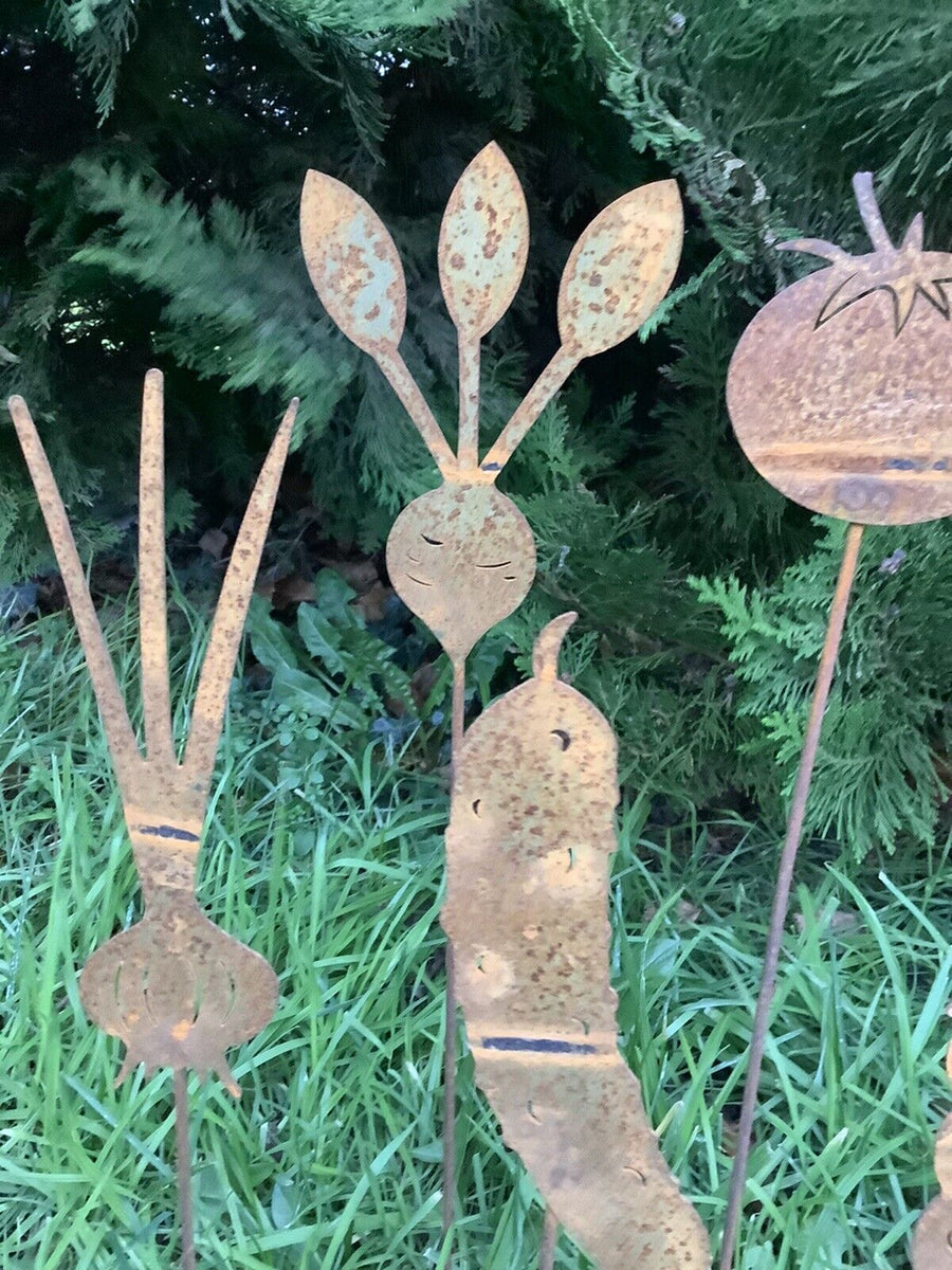 SET OF 7 RUSTY VEGETABLE SILHOUETTE STAKES VEG SIGNS – Ferney Heyes ...