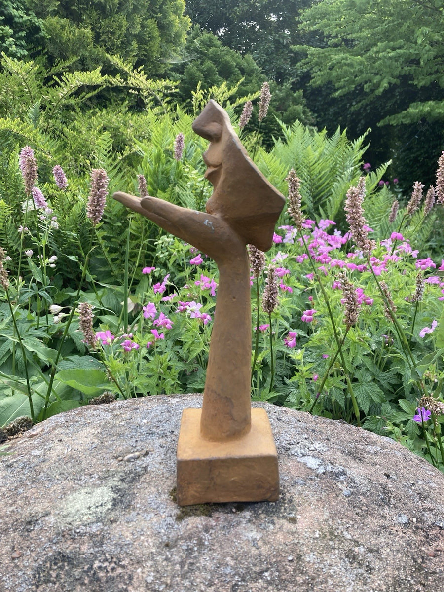 METAL RUSTY CAST IRON FACE / HAND BUST MODERN ART STATUE GARDEN ORNAME ...