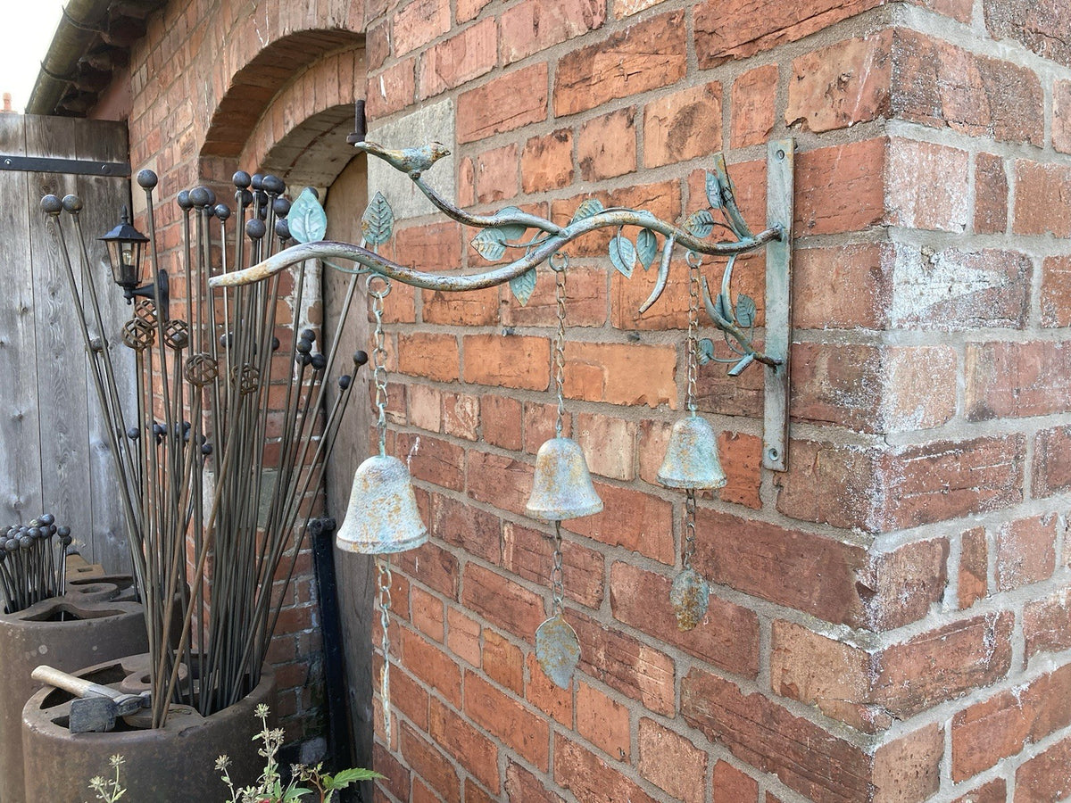 METAL WOODLAND TRIPLE BELL BRACKET METAL GARDEN HOME WALL DECOR ...