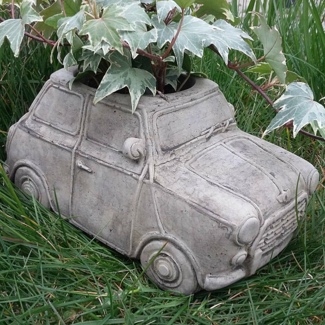 STONE GARDEN MINI CAR PLANTER – Ferney Heyes Garden Products