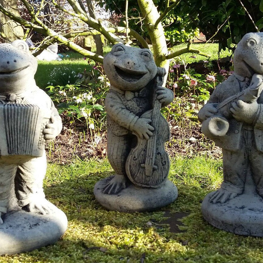 STONE GARDEN SET 3 MUSICAL FROGS JAZZ BAND – Ferney Heyes Garden Products