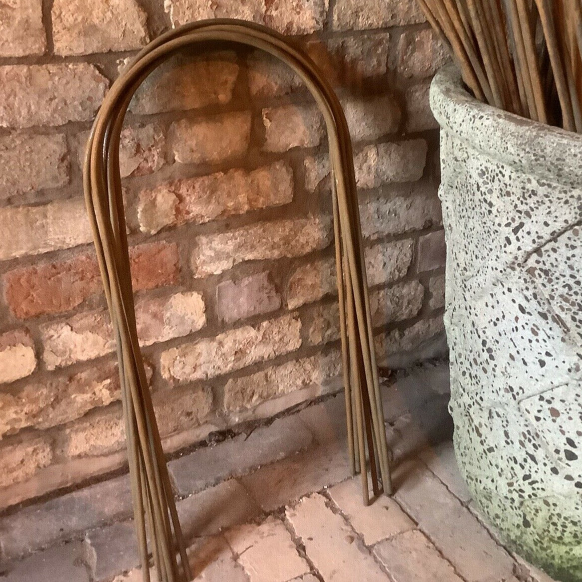 SET 10 RUSTY METAL GARDEN BORDER HOOPS GARDEN PLANT SUPPORTS STAKES ...