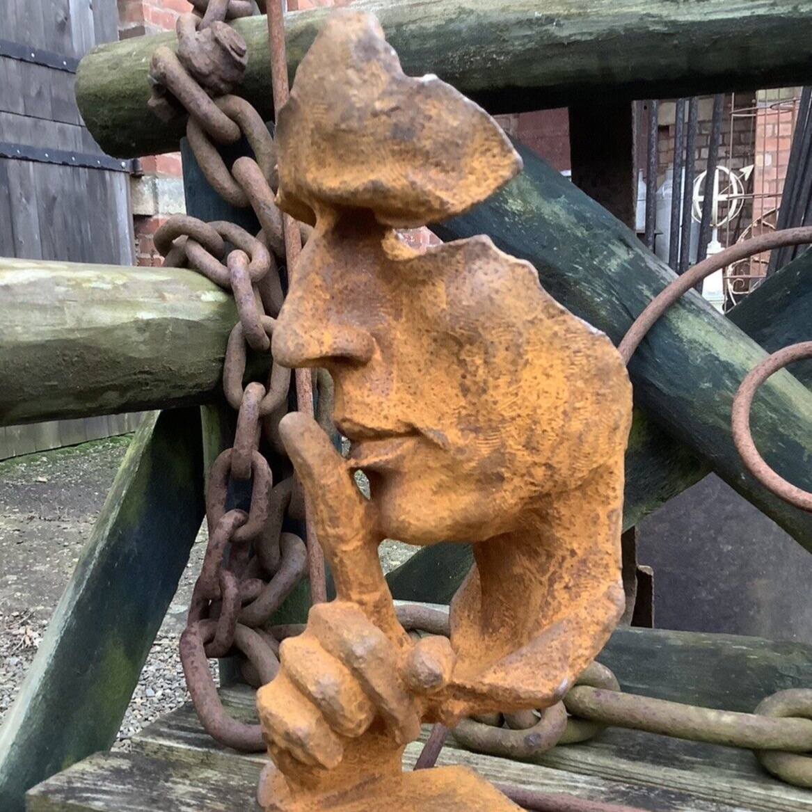 RUSTY METAL CAST IRON ABSTRACT FACE GARDEN ORNAMENT STATUE – Ferney ...