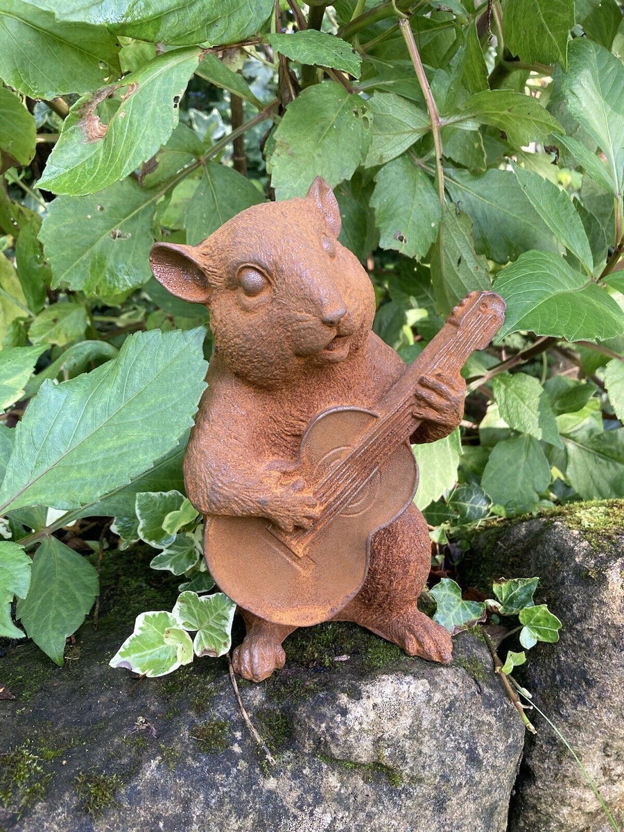 METAL RUSTY CAST IRON MUSICAL GUITAR PLAYING HAMSTER STATUE GARDEN ORN ...