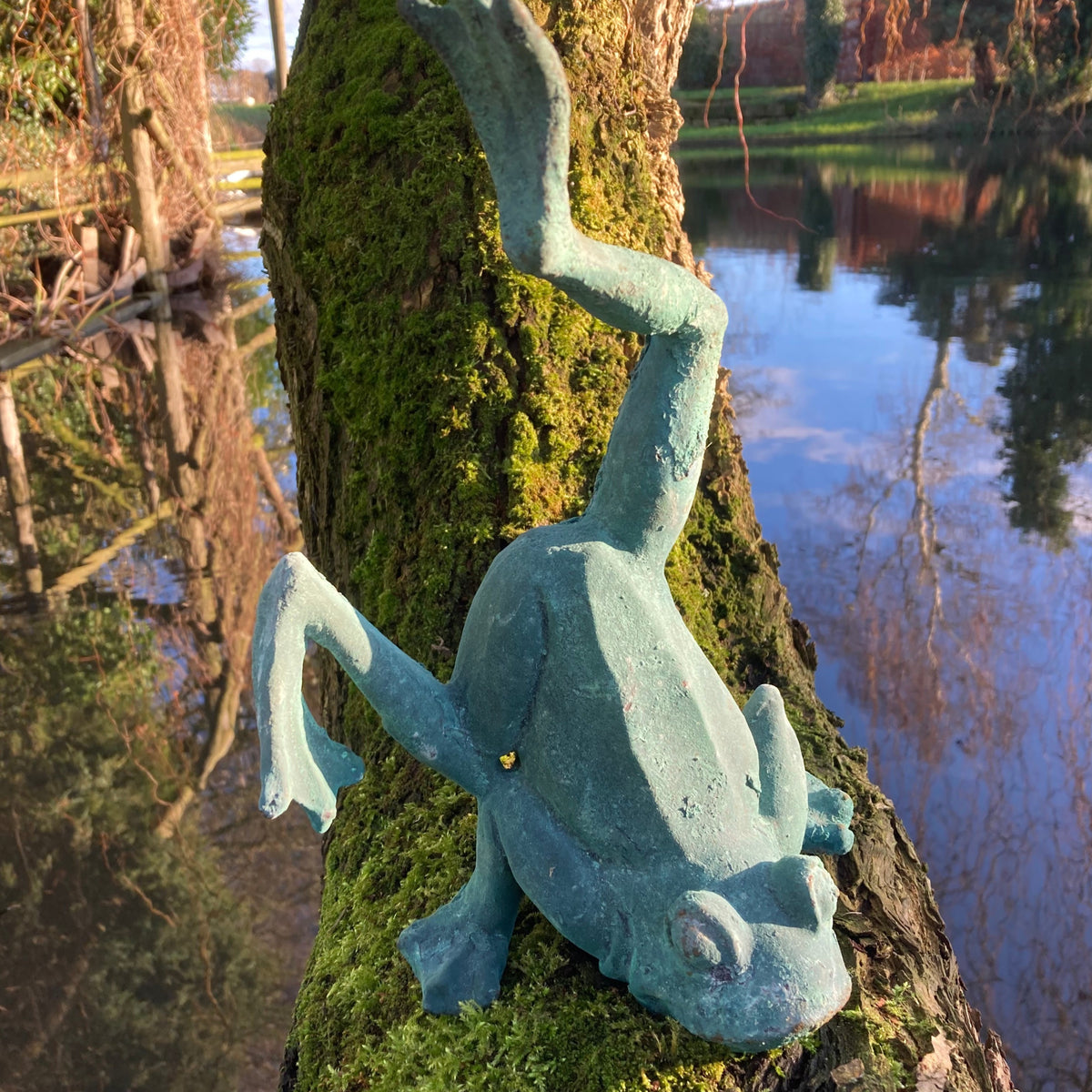 METAL CAST IRON VERDIGRIS FROG GARDEN ORNAMENT STATUE – Ferney Heyes ...